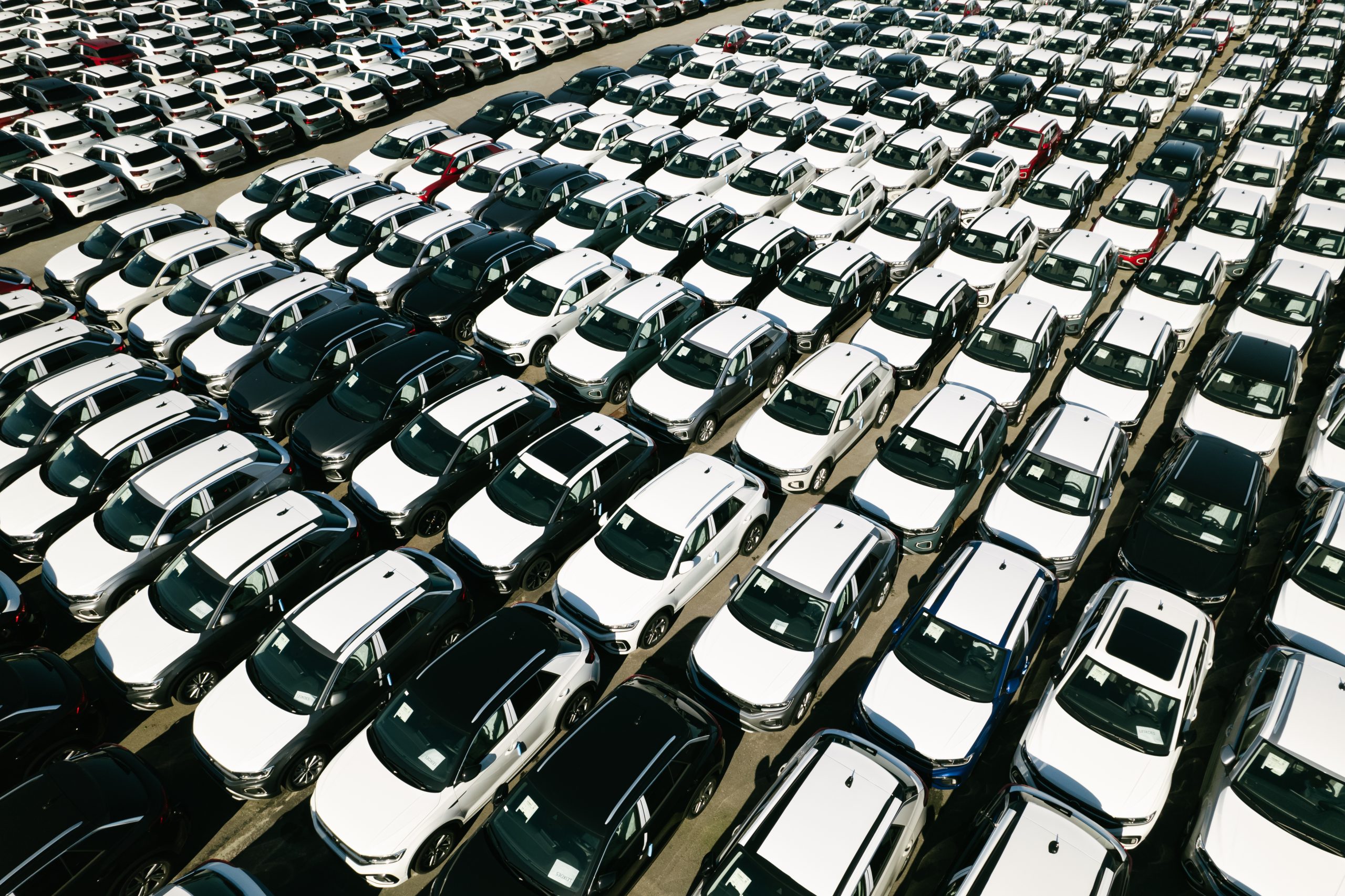 TCGL assegura logística de 2.753 viaturas do grupo VW em Leixões ...