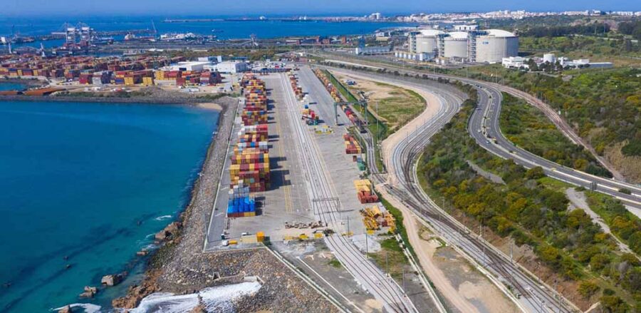 Tarifa de acesso ao terminal ferroviário do Porto de Sines não avança ... Tarifa de acesso ao terminal ferroviário do Porto de Sines não avança ...
