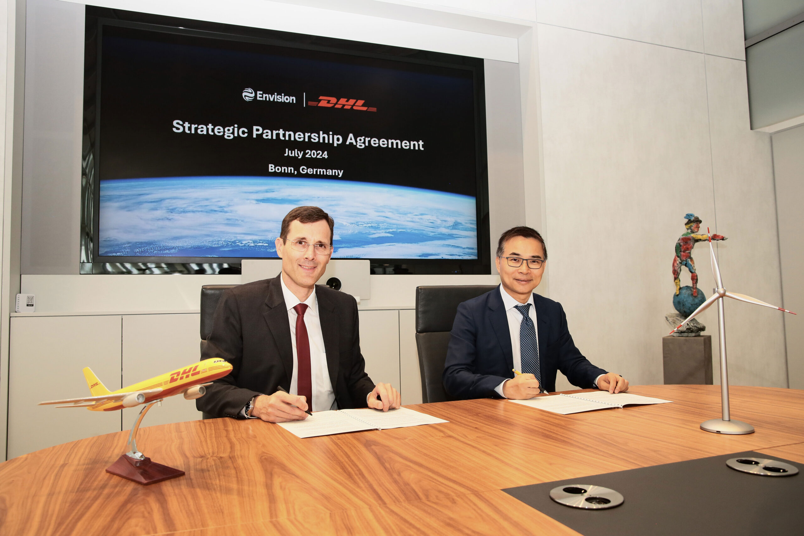 DHL alia-se à Envision para inovar em logística e energia sustentáveis ...
