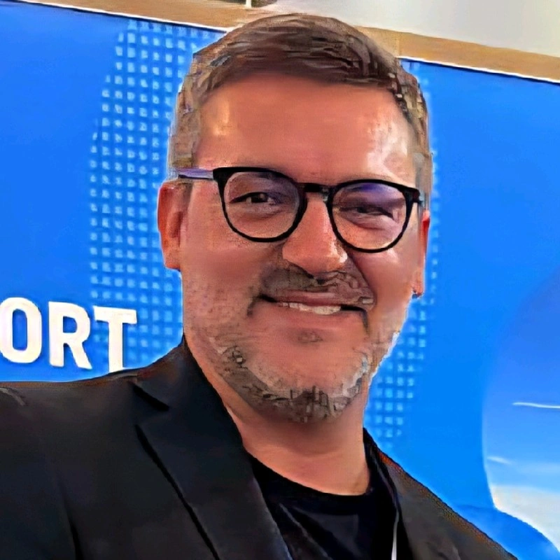 Hugo Barbosa é o novo Intermodal Manager da Decoluso - Supply Chain ...
