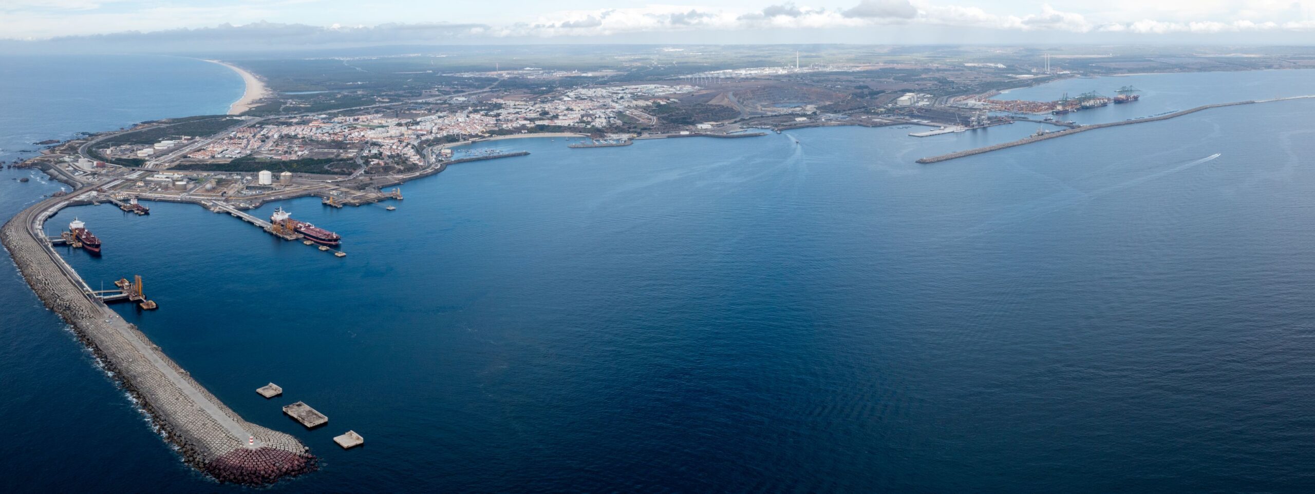APS investe na melhoria das infraestruturas portuárias do porto de ...